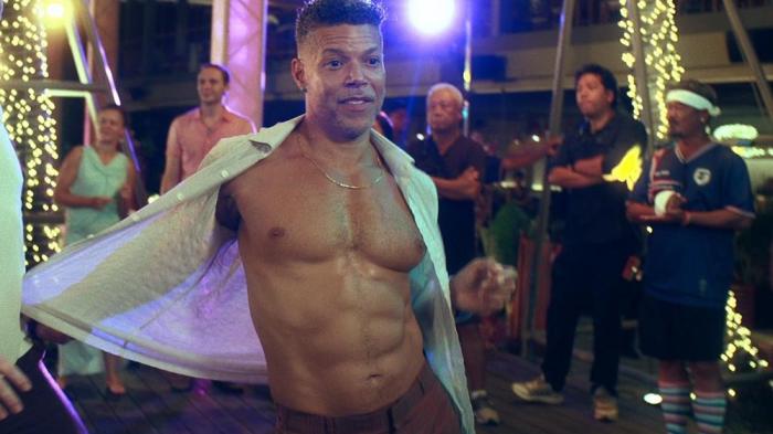 In 'Mother of the Bride,' Wilson Cruz is Perfectly Fit to Star with ...
